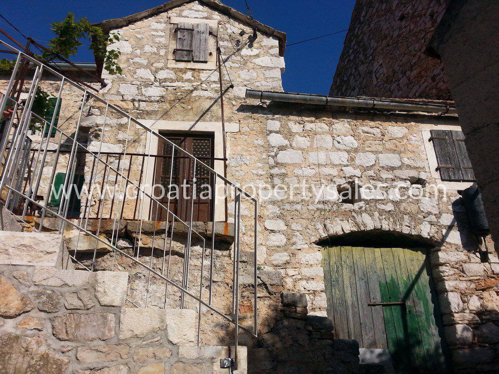 Hvar old stone house for sale 4258 | Croatia Property Sales
