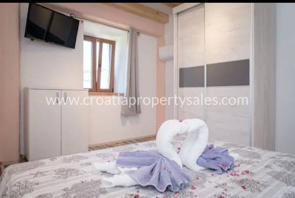 Hvar old stone house for sale 4794 | Croatia Property Sales