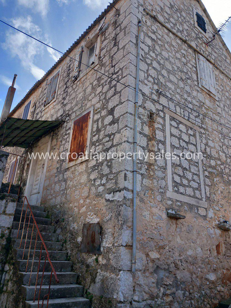 Brac old stone house for sale 4832 | Croatia Property Sales