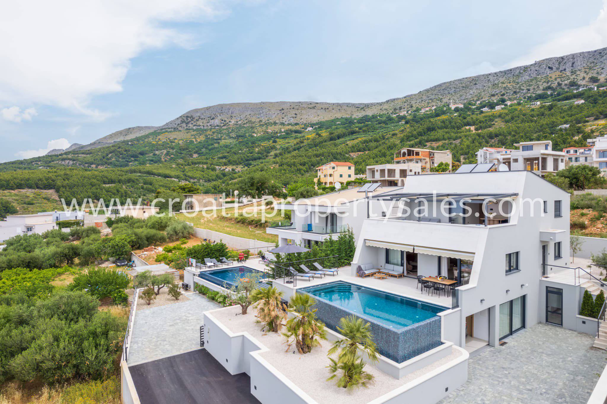 Split villa for sale 4891 | Croatia Property Sales