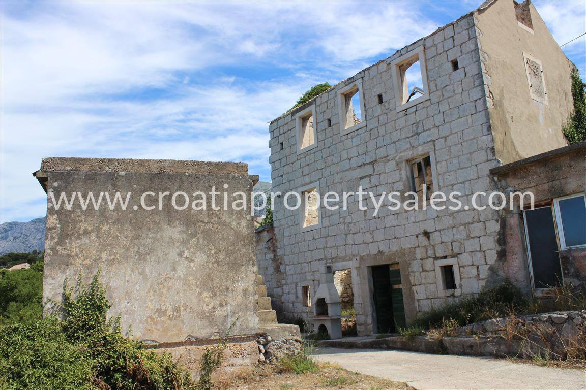 Makarska old stone house for sale 4953