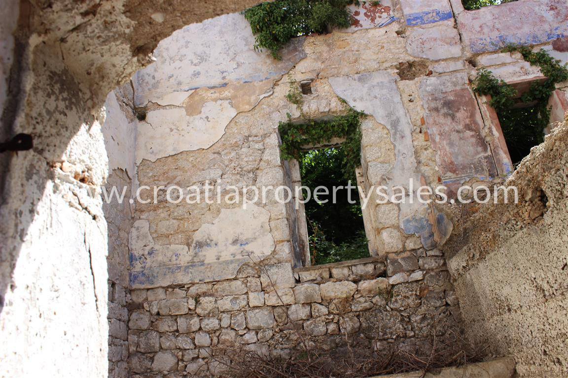 Makarska old stone house for sale 4953