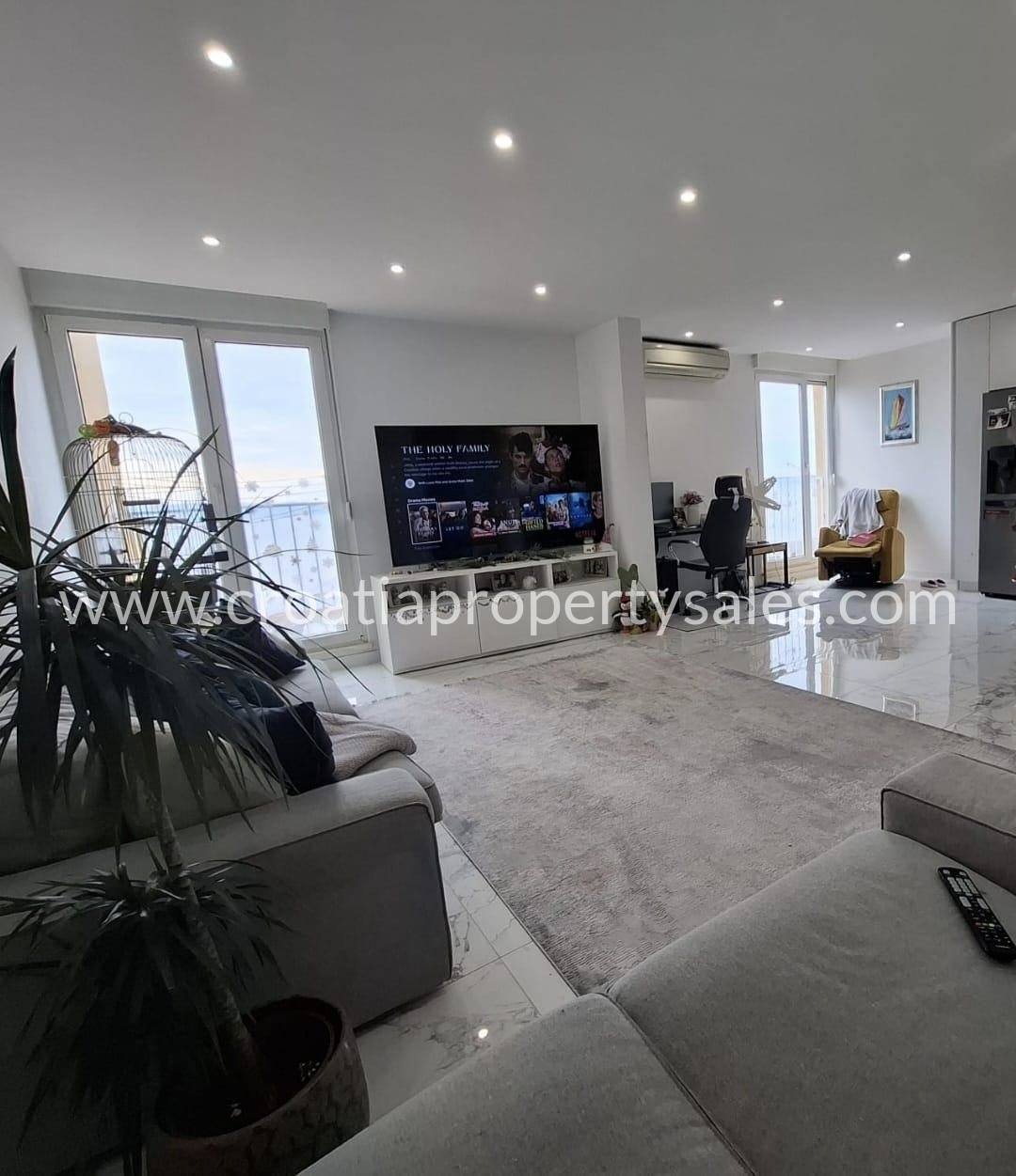 Split apartment for sale 5315 | Croatia Property Sales