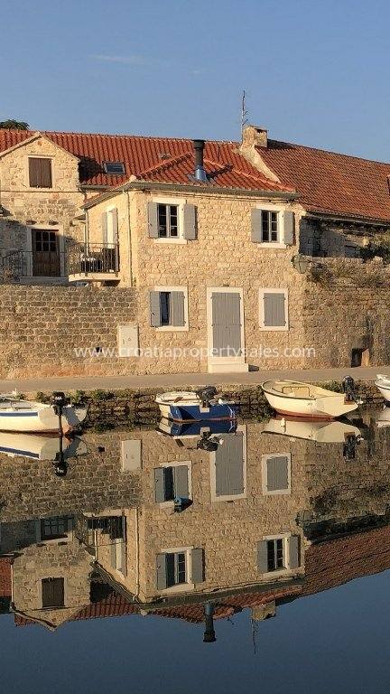 Hvar old stone house for sale 5381 | Croatia Property Sales